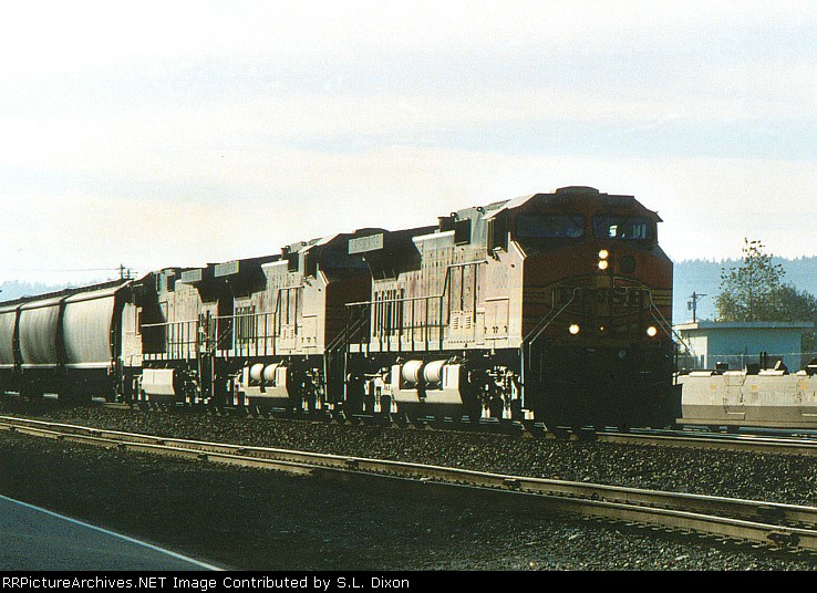 BNSF 4036 East